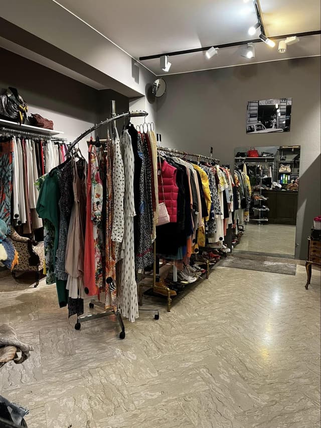 Thrifting in Luxembourg | Second-Hand and Vintage Clothes, Furniture ...